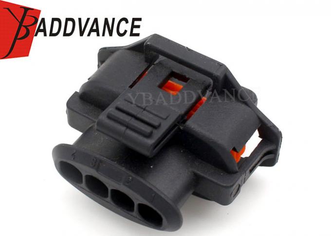 1928403736 4 Hole Black Compact 1.1 Series Bosh Engine Connector