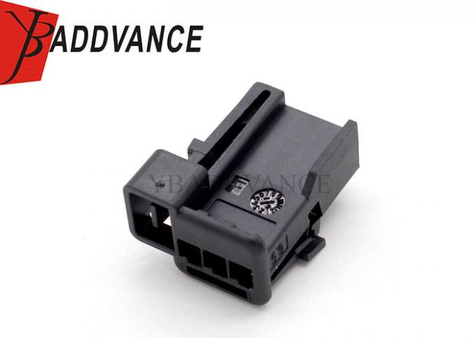 Rectangular 3 Pin Female Connector Plug For Motors Small Size OEM Standard