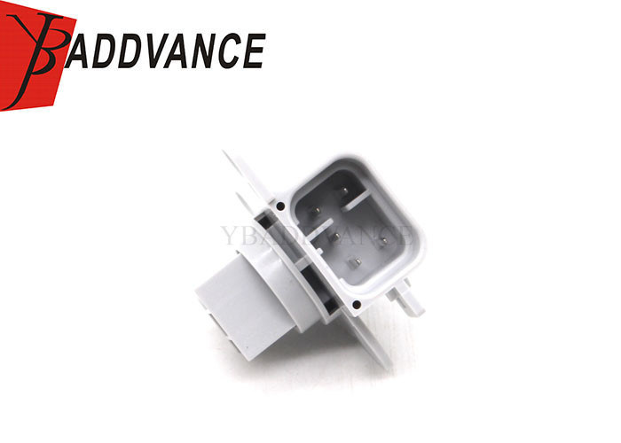 Automotive Grey Color 5 Pin Header Fuel Pump Connector Popular in South ...