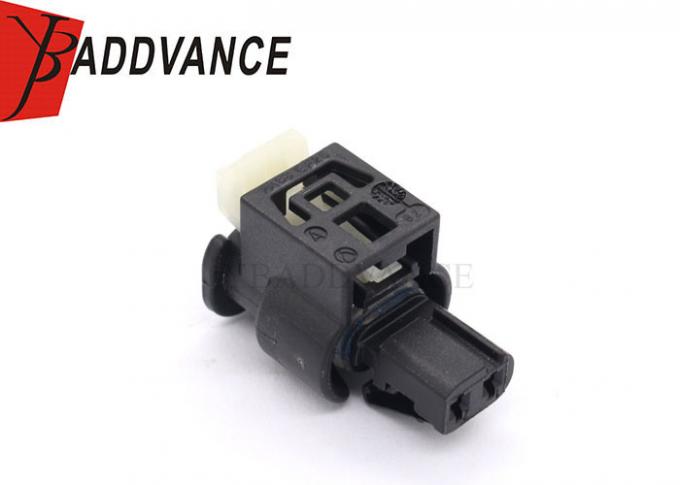 7615487-03 805-120-521 2 Pin Female Car Cigarette Lighter Connector For BMW