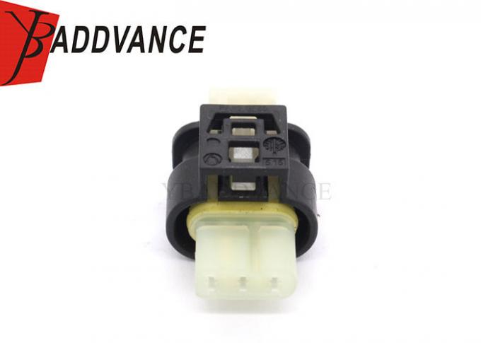 Hirschman A0225452526 3 Pin Female TE Connectivity AMP Connectors For Benz