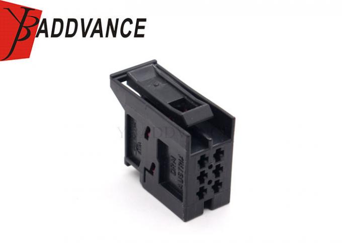 6Q0937702 Auto Rear Tail Light Multi-function Female 6 Way Connector ...